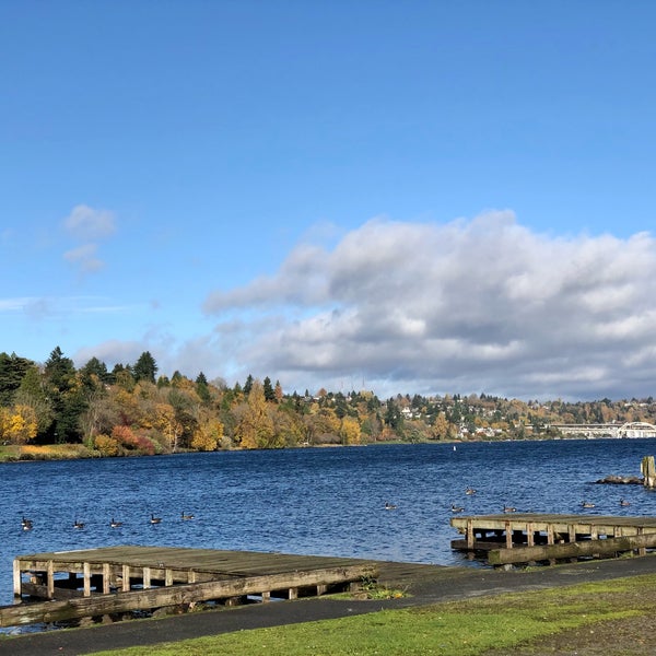 Stanley Sayres Memorial Park - Park in Seward Park