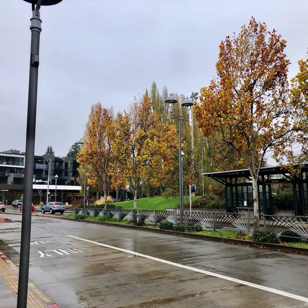 Kirkland Transit Center - Bus Station in Moss Bay