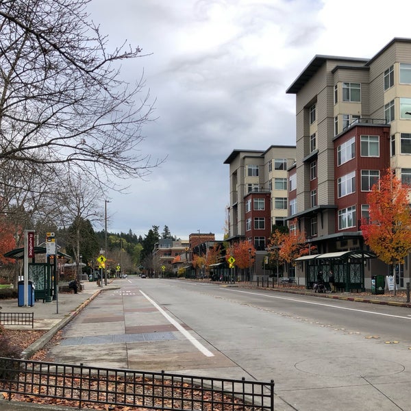 Redmond Transit Center - Bus Station in Downtown Redmond