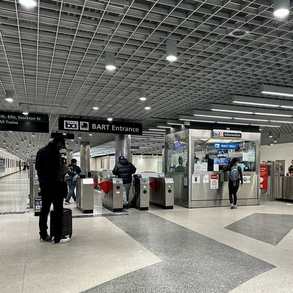 Photos at Powell St. BART Station - Metro Station in San Francisco