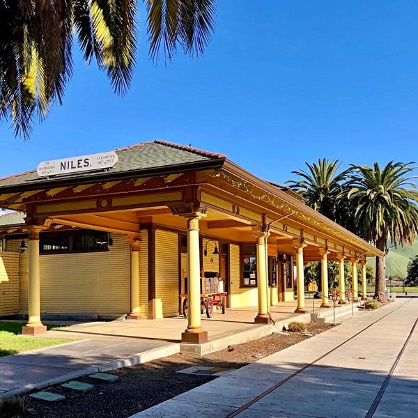 Niles Depot Museum - History Museum in Niles