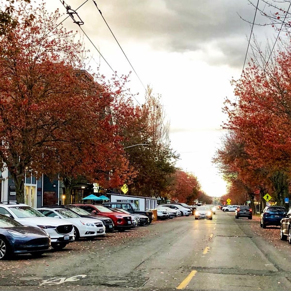 Upper Queen Anne - Neighborhood in Seattle