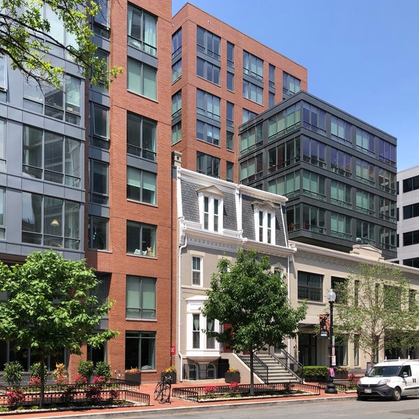 Mount Vernon Square - Downtown-Penn Quarter-Chinatown - Washington, D.C.