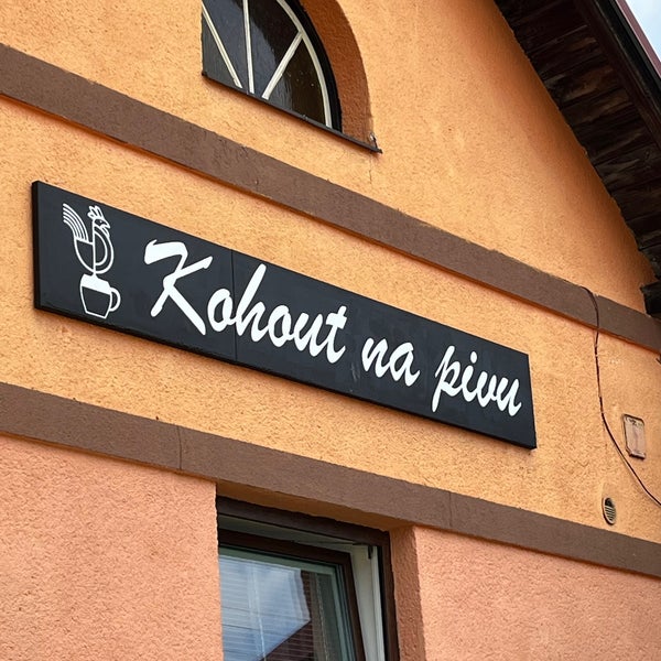 Kohout na pivu - Pub