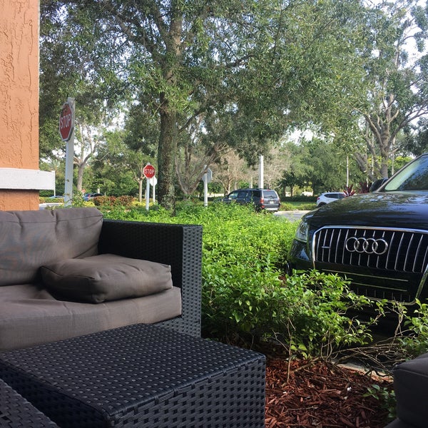 Starbucks - Coffee Shop in Weston Commons