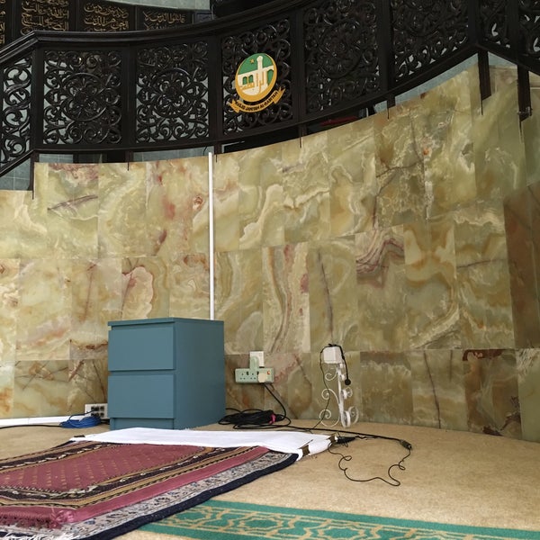 Masjid Jamiyah Ar-Rabitah (Mosque) - Mosque in Central Region