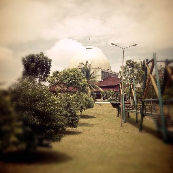 Masjid Agung Ushuluddin (Now Closed) - Mandau, Riau