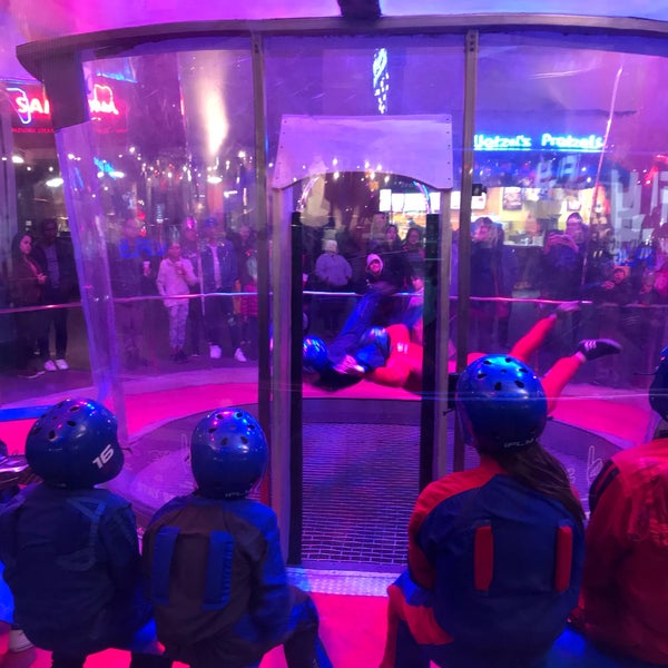 iFly Hollywood - 1000 Universal City Plaza