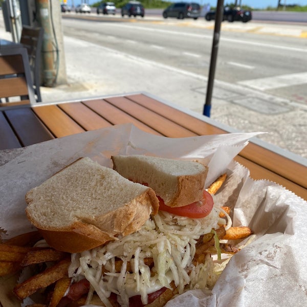 Primanti Brothers Pizza Grill - Pizzeria in Central Beach
