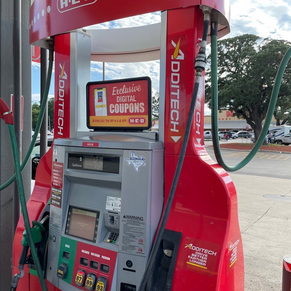 H-E-B Fuel - 609 19th St