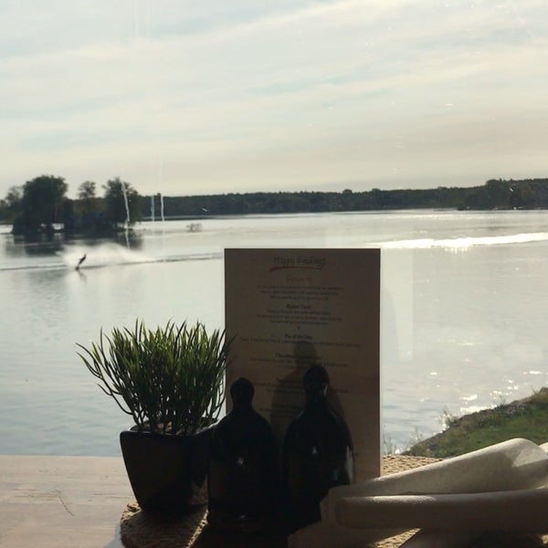 The Old Marina Restaurant - American Restaurant in Puslinch