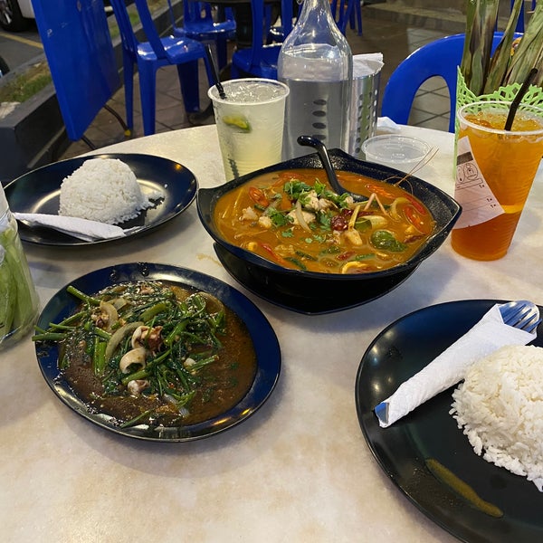 Golok Cafe - Café in Shah Alam