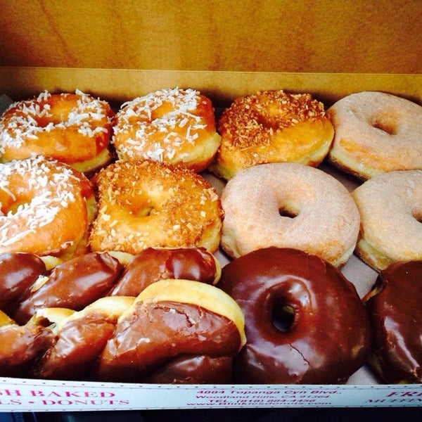 Blinkies Donut Emporium - Woodland Hills-Warner Center - 4884-86 ...