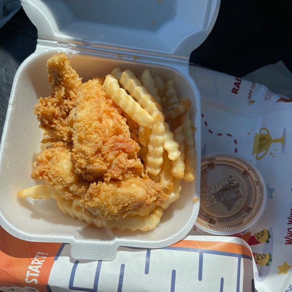Raising Cane's Chicken Fingers - West Biloxi - 8 tips from 264 visitors