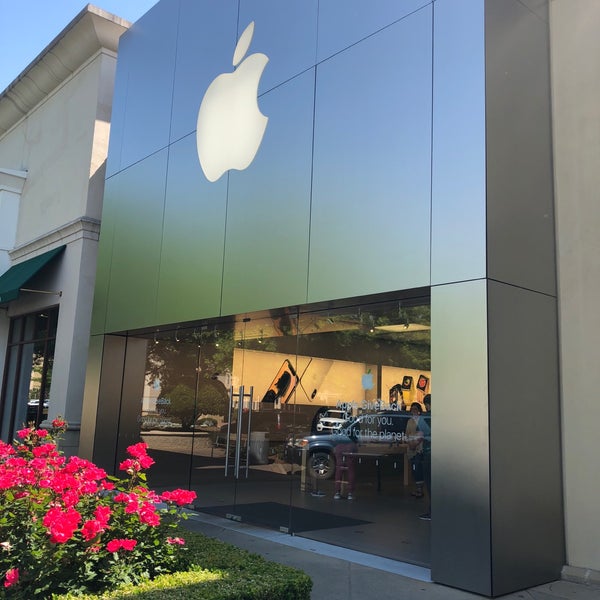 Photos at Apple Renaissance at Colony Park - Renaissance at Colony Park ...
