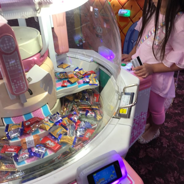 Fun Factory - Kahala Mall - 4211 Waialae Avenue, G-04