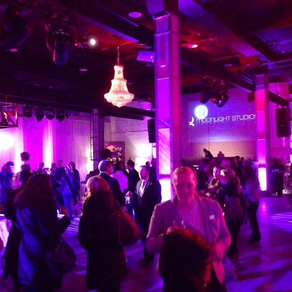 Moonlight Studios - Fulton Market - 1 tip