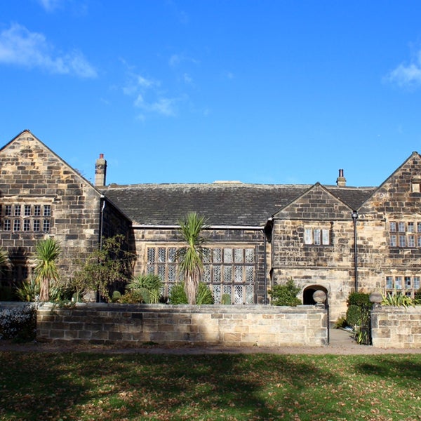 Oakwell Hall - Park in Birstall
