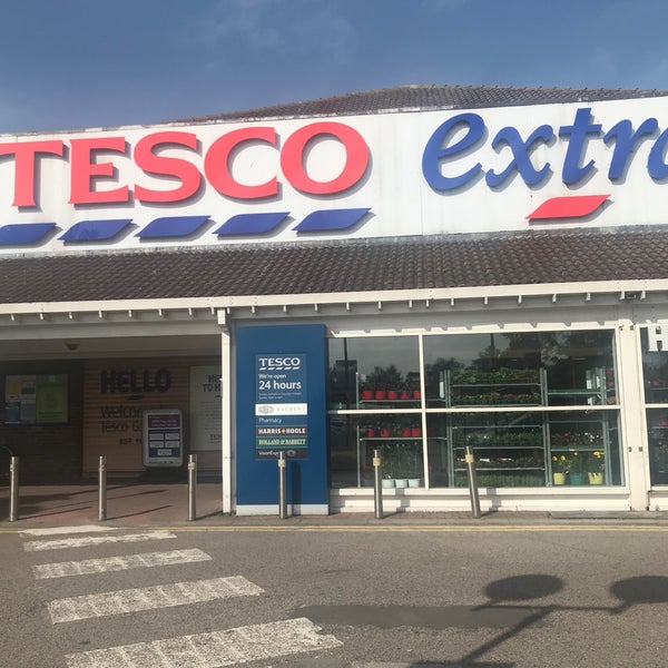 Tesco Extra - Reigate Rd, Hookwood