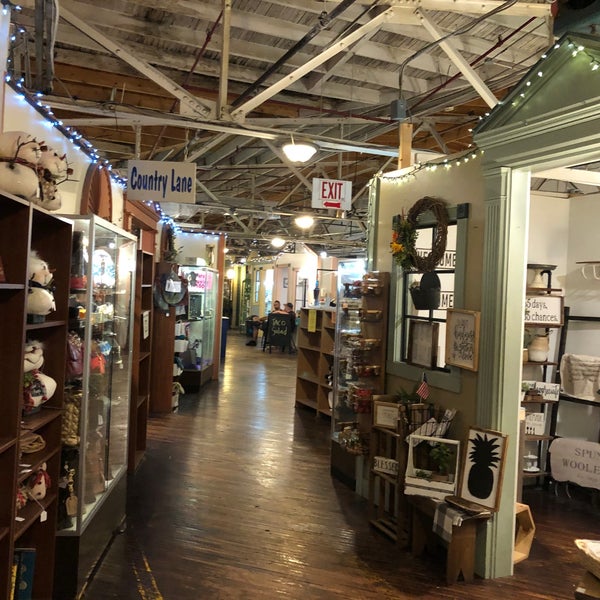 Street of Shops - 18 tips from 330 visitors