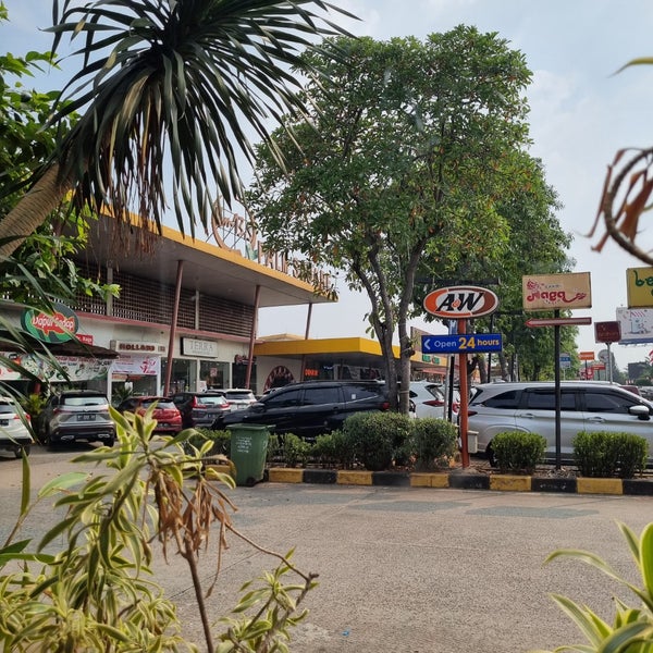 Rest Area KM 13.5 Palm Square - Rest Area