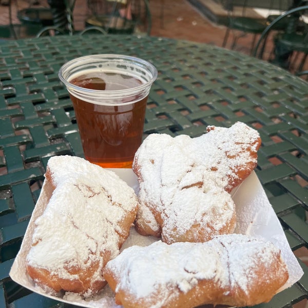 Café Beignet - French Quarter - CBD - 311 Bourbon St