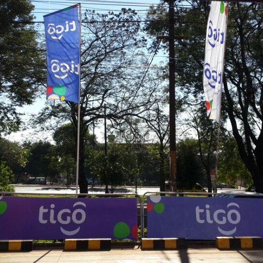 Edificio TIGO Ciudad del Este - Building in Ciudad del Este