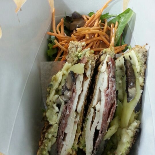 Fotos en Fast Fresh Foods - Restaurante de ensaladas en Toronto