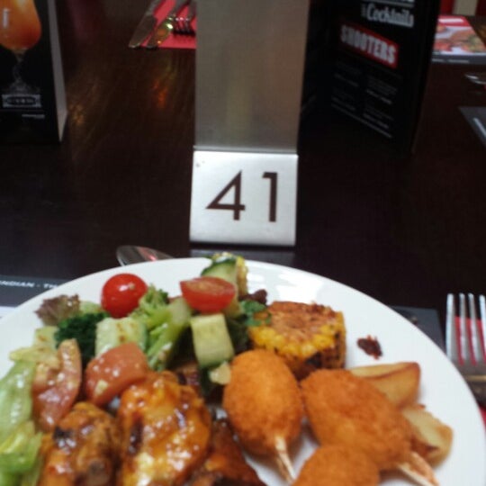 Red Hot World Buffet And Bar - 5 tips from 191 visitors