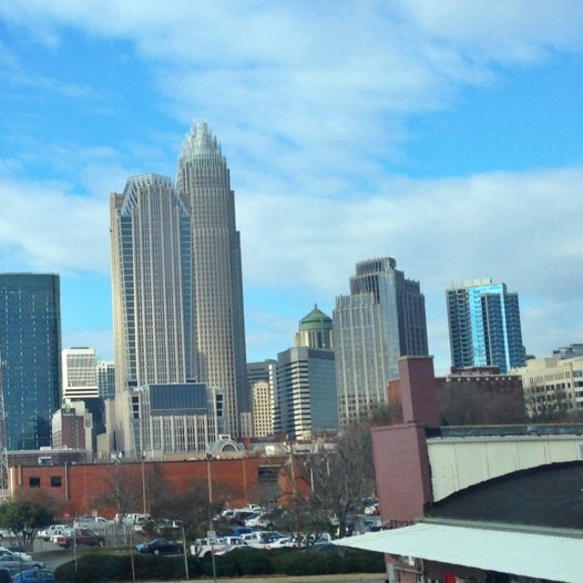 Charlotte Plaza Uptown Hotel (Now Closed) - Uptown - 201 S McDowell St