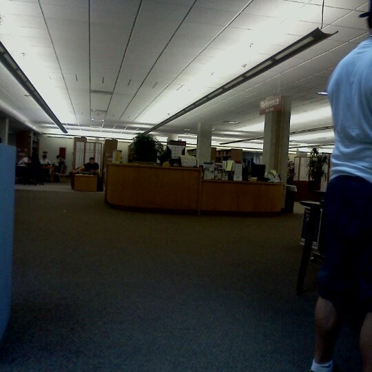 Andersen Library - 750 W Main St