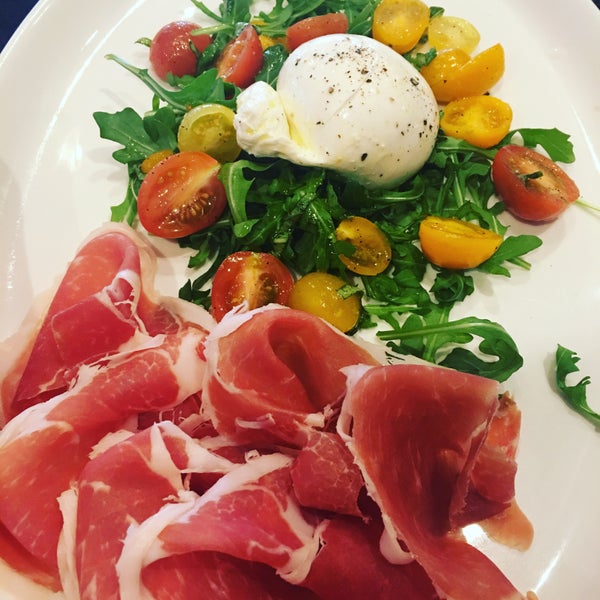 Vincenzo Cucina Italiana - 11 tips from 349 visitors