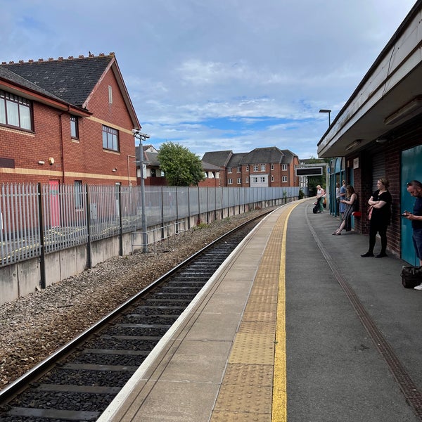 Penarth Railway Station (PEN) - Stanwell Rd