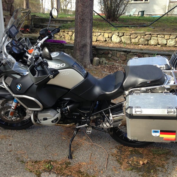 MAX BMW Motorcycles - Brookfield, CT