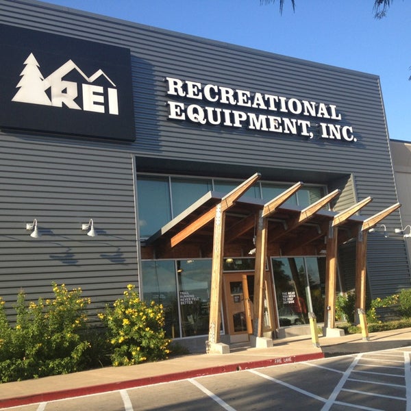 REI - Sporting Goods Shop