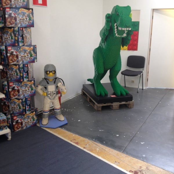 Brick Planet - Toy Store in Wetteren