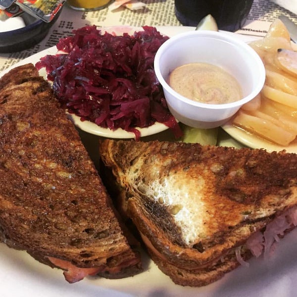 Wheeler's Bistro - Burger Joint