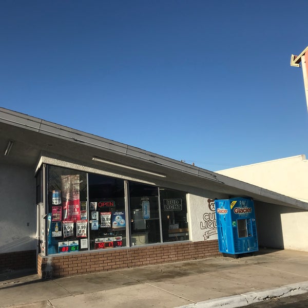 Cub's Liquor - 614 W Broadway St