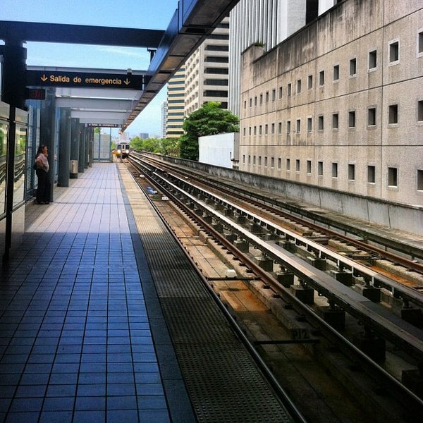 Estación de Tren Urbano - Roosevelt - Estación de tren en Hato Rey