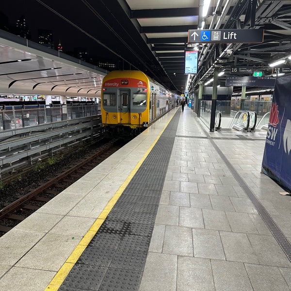 Platforms 16 & 17 - South Sydney - 18 tips from 4040 visitors