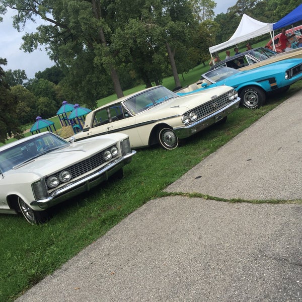 Hines Drive Park - 3 tips from 350 visitors