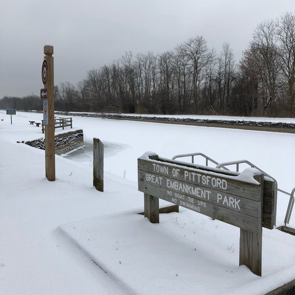 Great Embankment Park - Hiking Trail in Pittsford