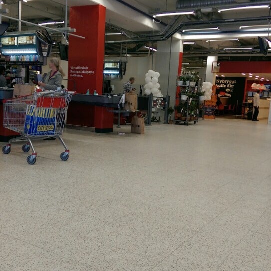 Willys - Grocery Store