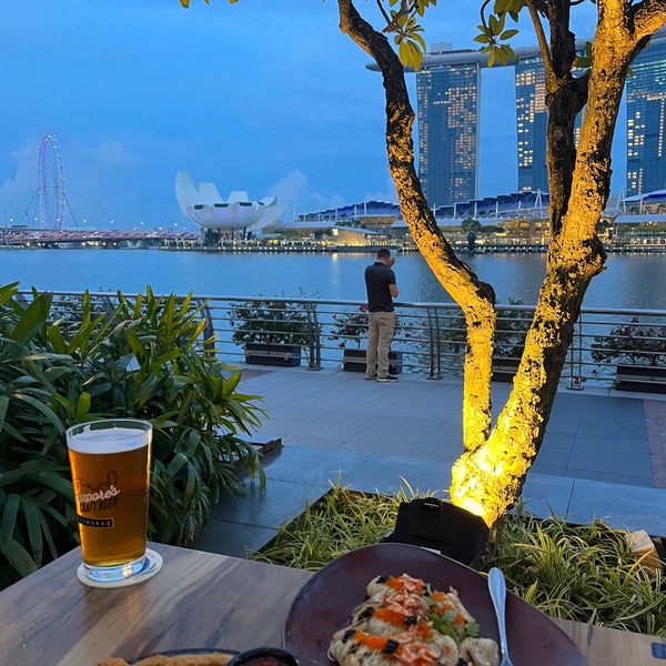 Brewerkz One Fullerton - Beer Bar in Financial District