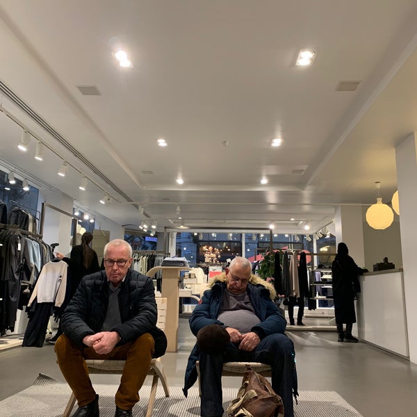 COS - Clothing Store in Norrmalm