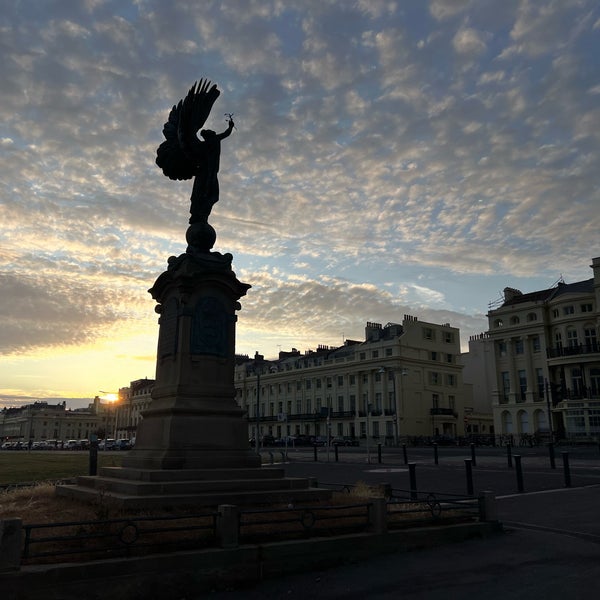 Peace Statue - Brunswick and Adelaide - Brighton, East Sussex