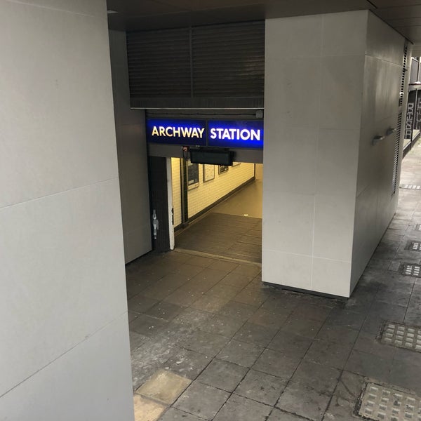 Photos at Archway London Underground Station - Upper Holloway, Greater ...