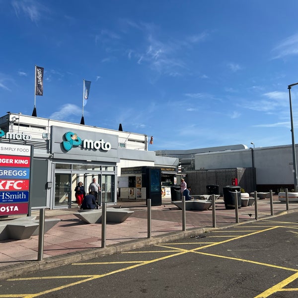 Toddington Northbound Motorway Services (Moto) - 39 tips