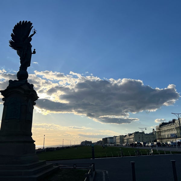 Peace Statue - Brunswick and Adelaide - Brighton, East Sussex