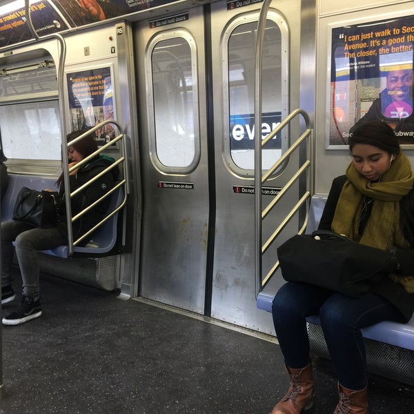 MTA Subway - Beverly Rd (2/5) - Metro Station in Brooklyn